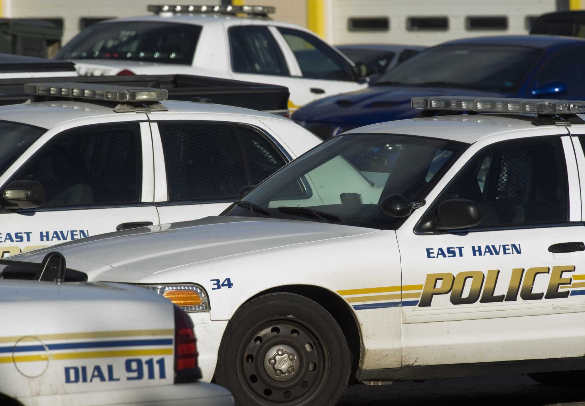 East Haven police seek suspect in Hemingway Avenue bank robbery