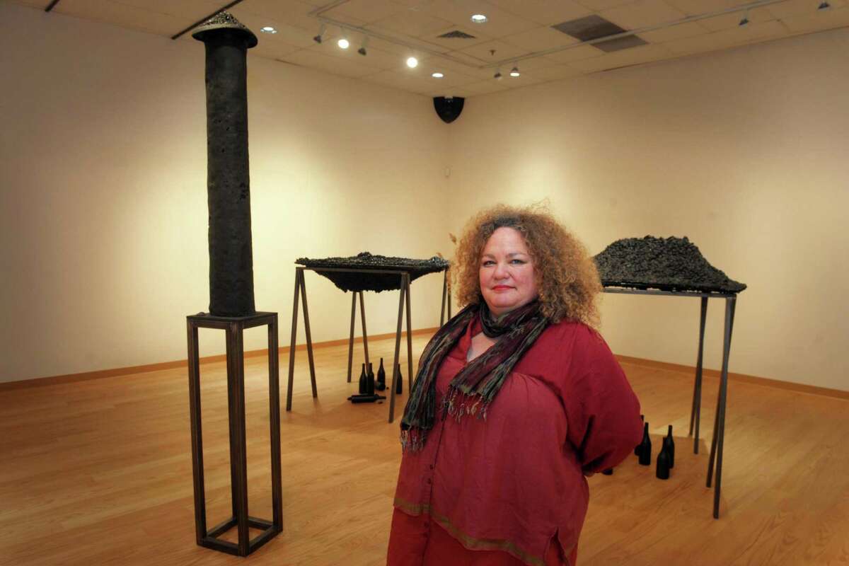 Bridgeport exhibit invites people to stand on the art