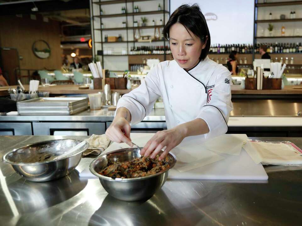 Alison Cook: Houston can’t afford to lose its restaurants