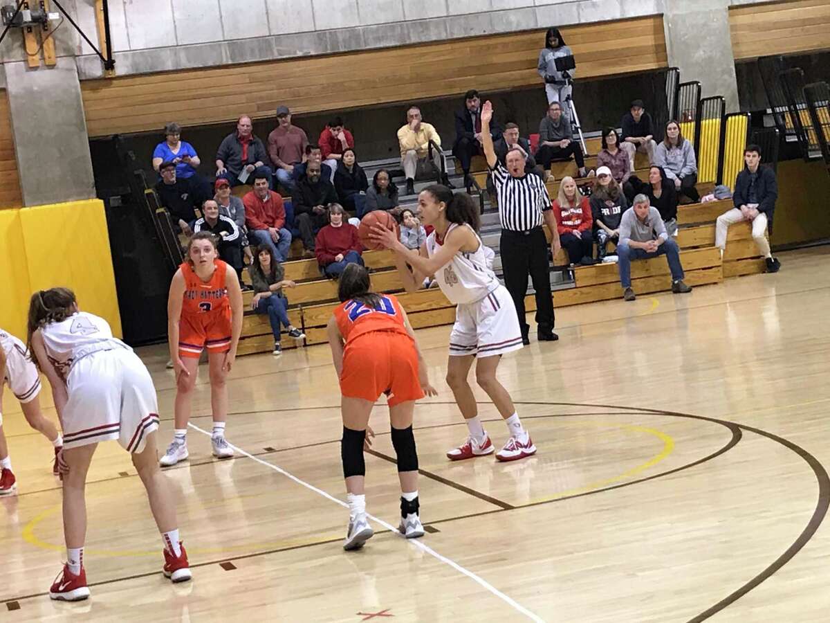 Greenwich girls basketball team uses strong start to defeat Danbury