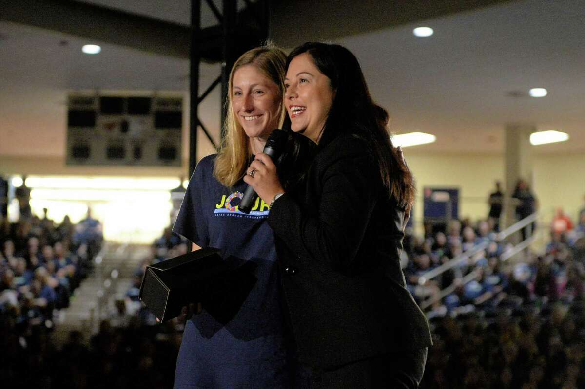 Teach For America eyes return to Houston ISD, one year after surprise ...