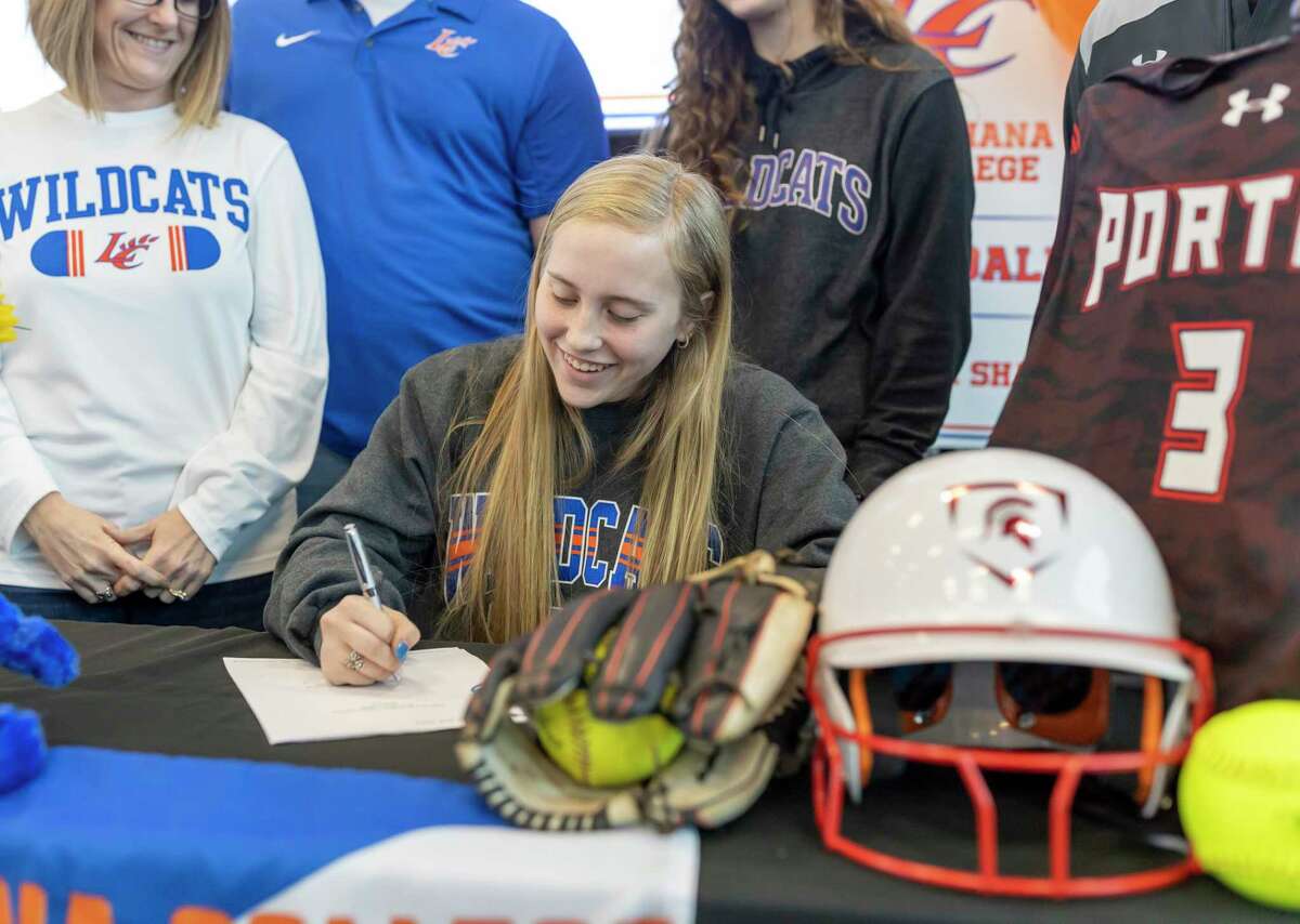 SOFTBALL: Senior Spotlight: Stella Shaw, Porter