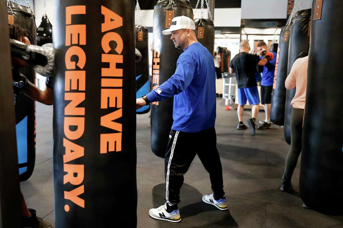 Why a Houston lawyer traded in his suit and tie for boxing gloves — and ...