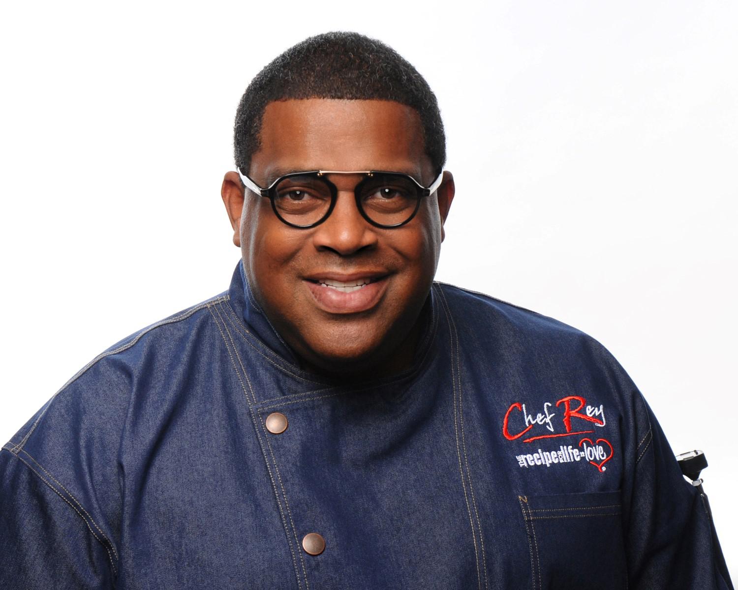 Sugar Land’s Chef Rey new book urges readers to find their purpose ...