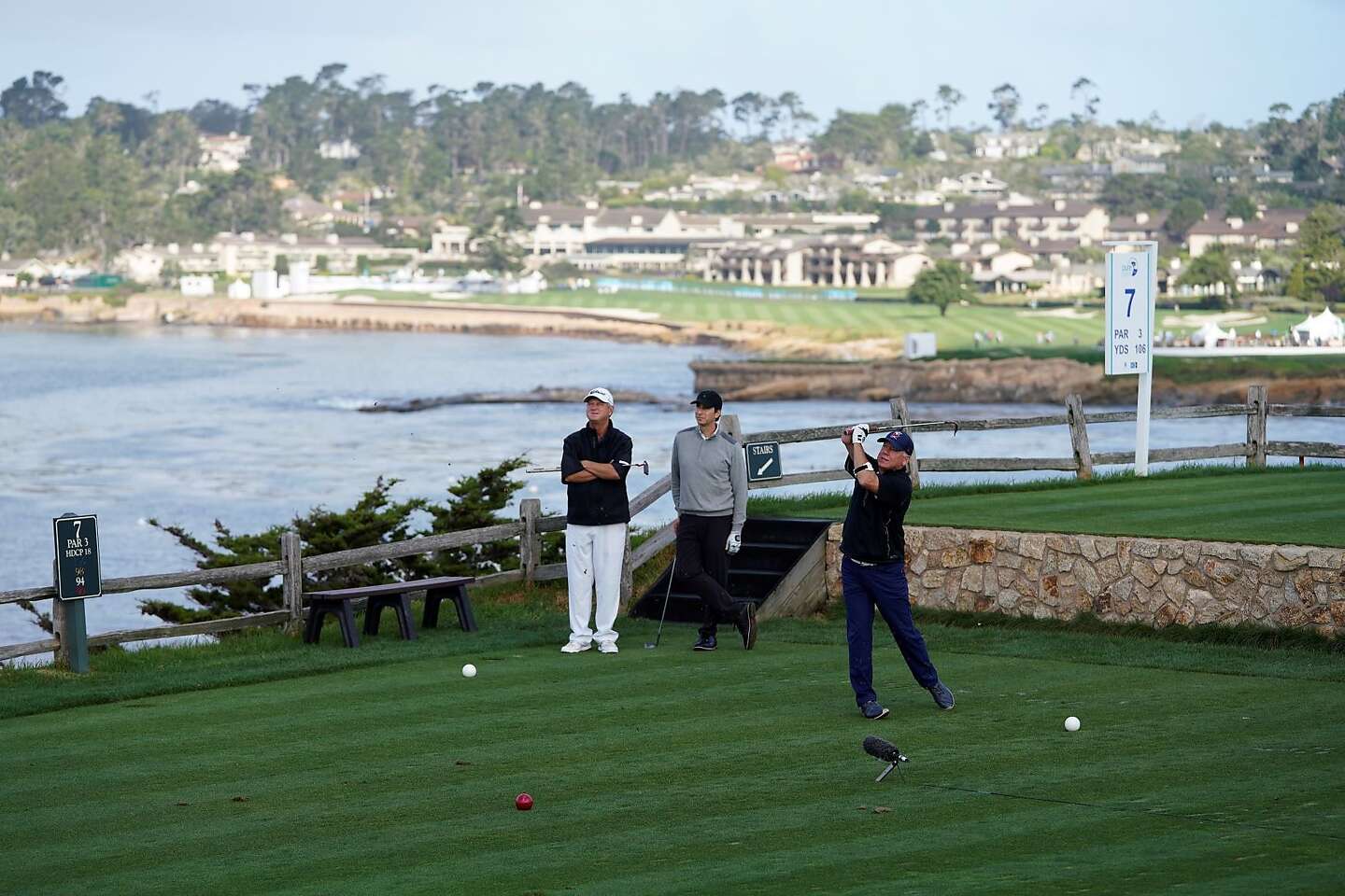 One-armed golfer savors hole-in-one, hopes to inspire kids with ...