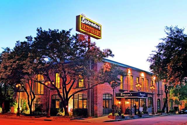These Houston restaurants and bars are in historic buildings