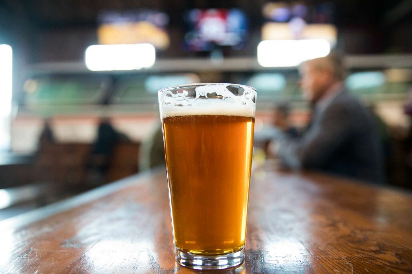 Line 51 brewery opens in Oakland with a transit-inspired surprise in ...