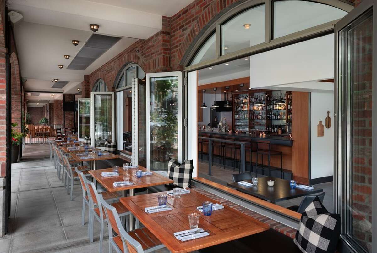 14 actually fun date ideas around Seattle that aren't just dinner and a ...