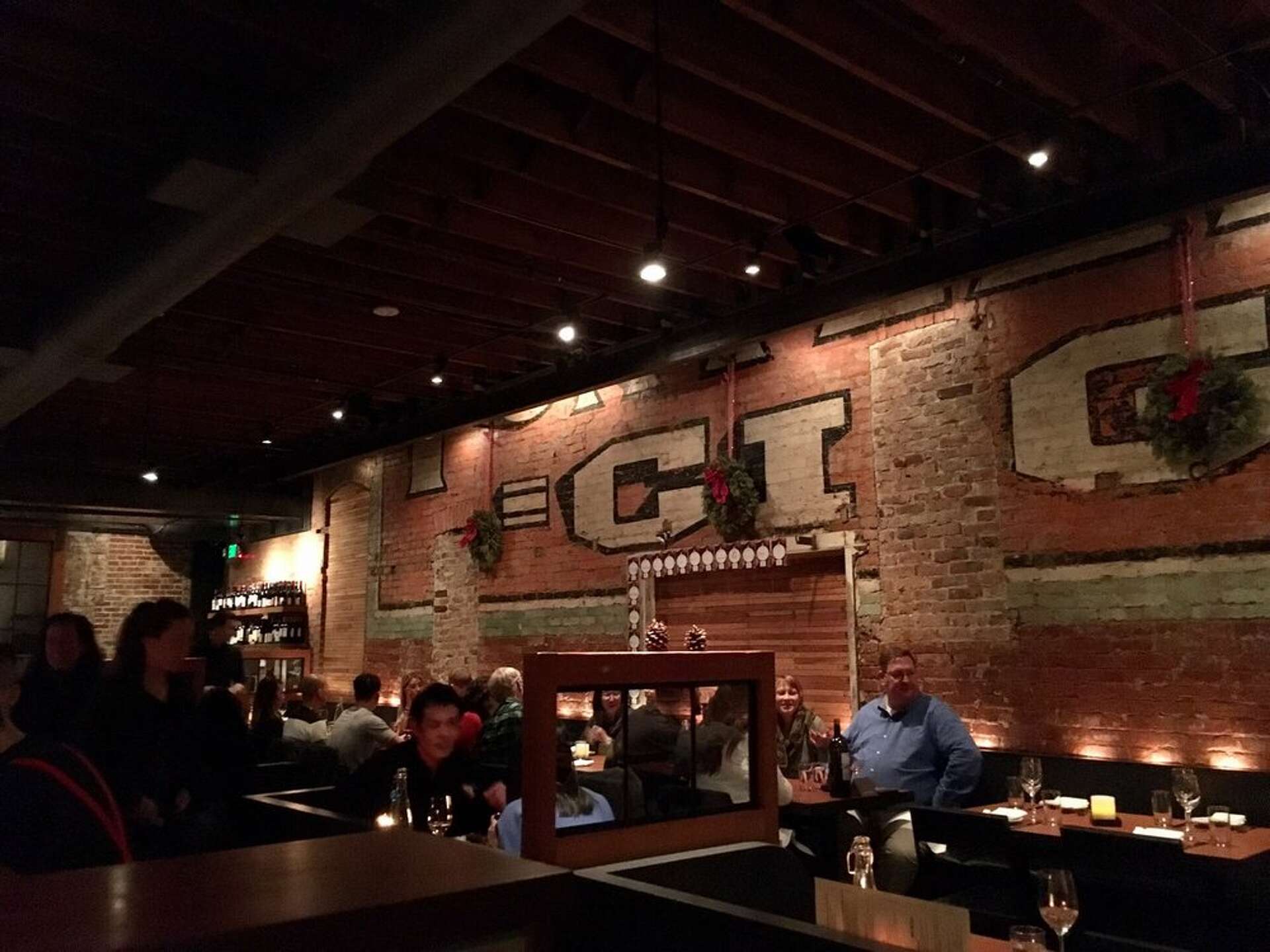 14 actually fun date ideas around Seattle that aren't just dinner and a ...