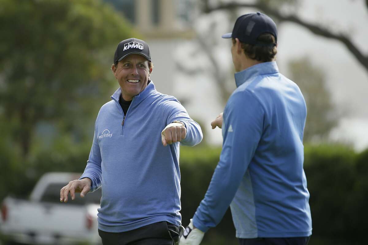 Ex-49ers QB Steve Young joins Phil Mickelson on wild ride around Pebble ...
