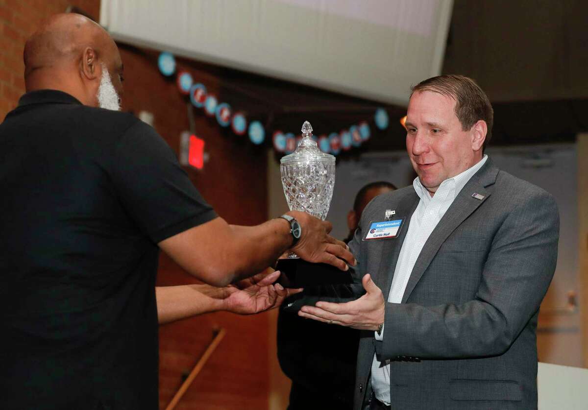 Conroe honors Coach Tolbert, community leaders