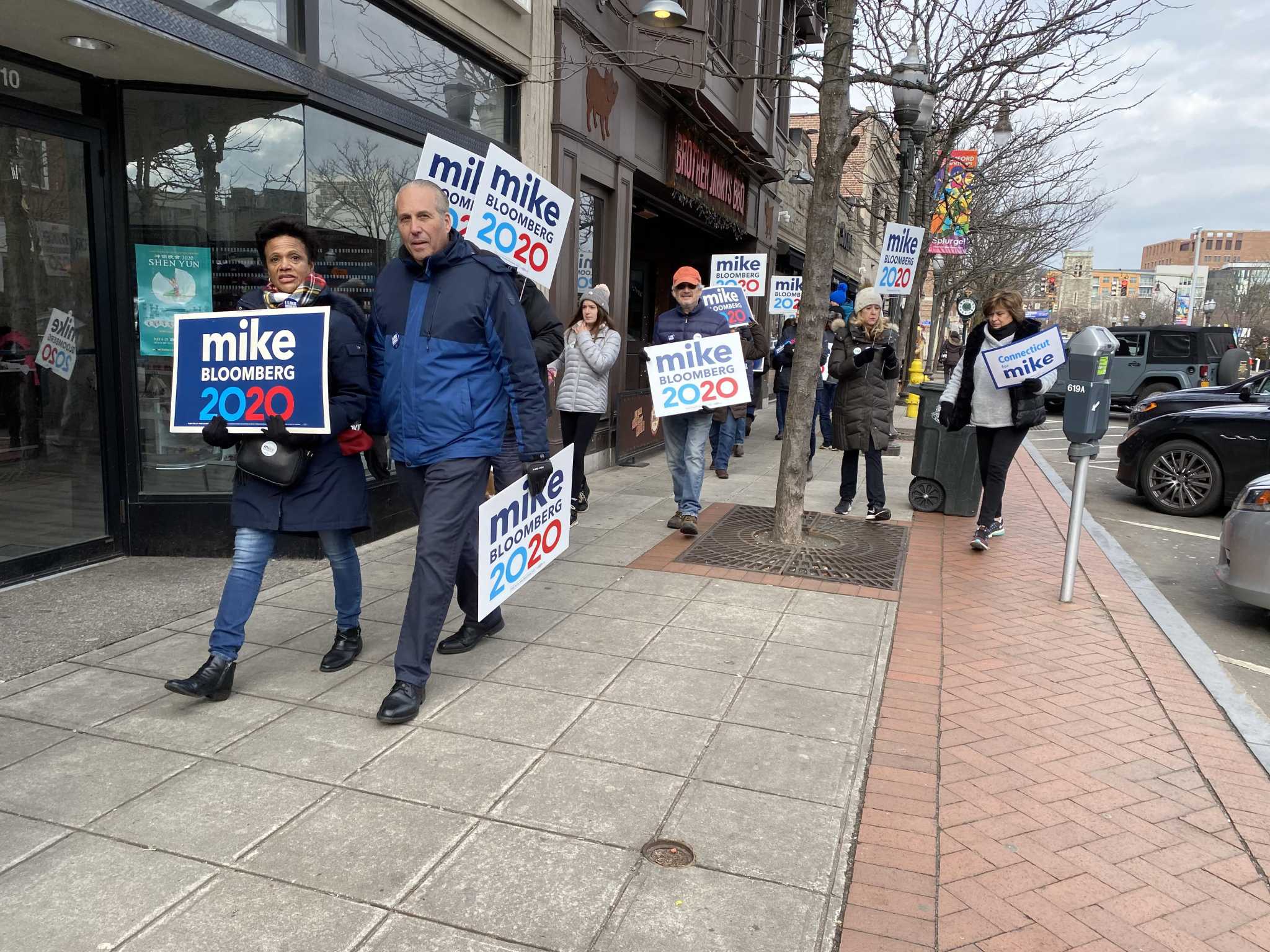Bloomberg 2020 campaign hosts street canvassing event in Stamford
