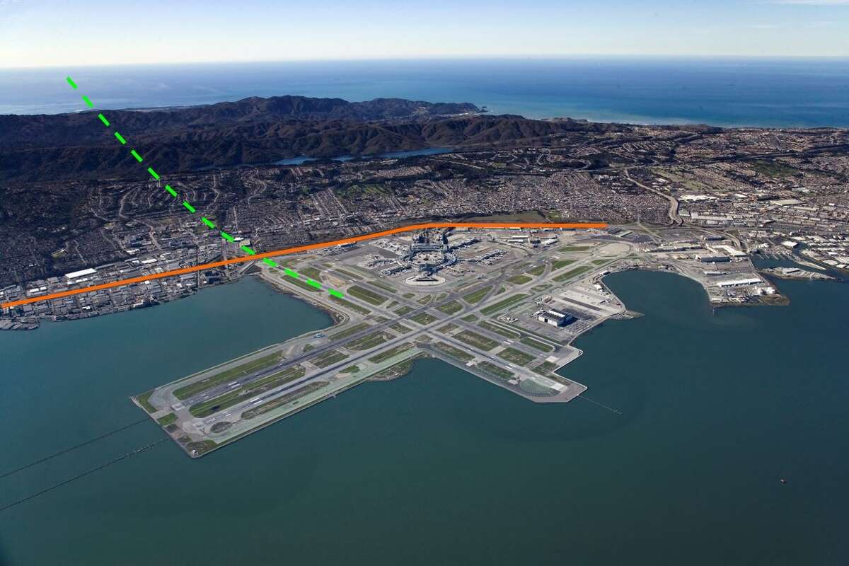 Why planes landing at SFO flew scary close to Highway 101 on Sunday