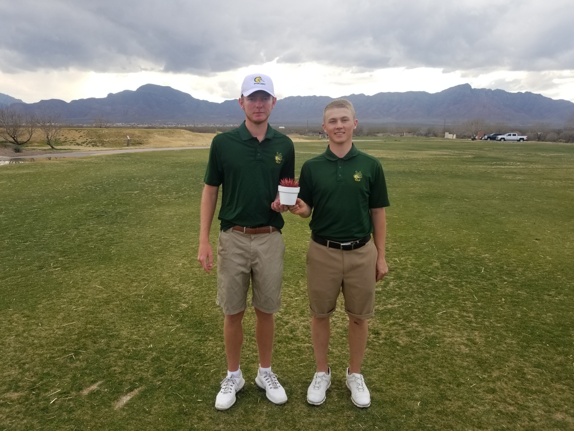 JC GOLF: Chaps win first tourney of spring by 11 shots