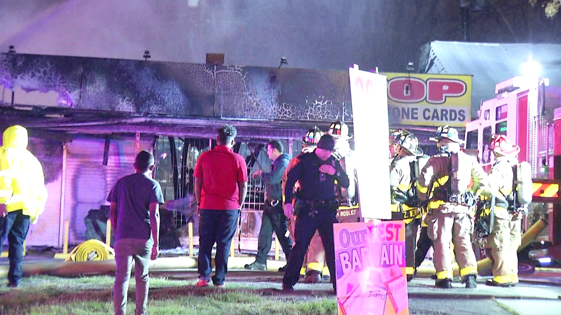 SAFD: Late night fire destroys Northwest Side convenience store