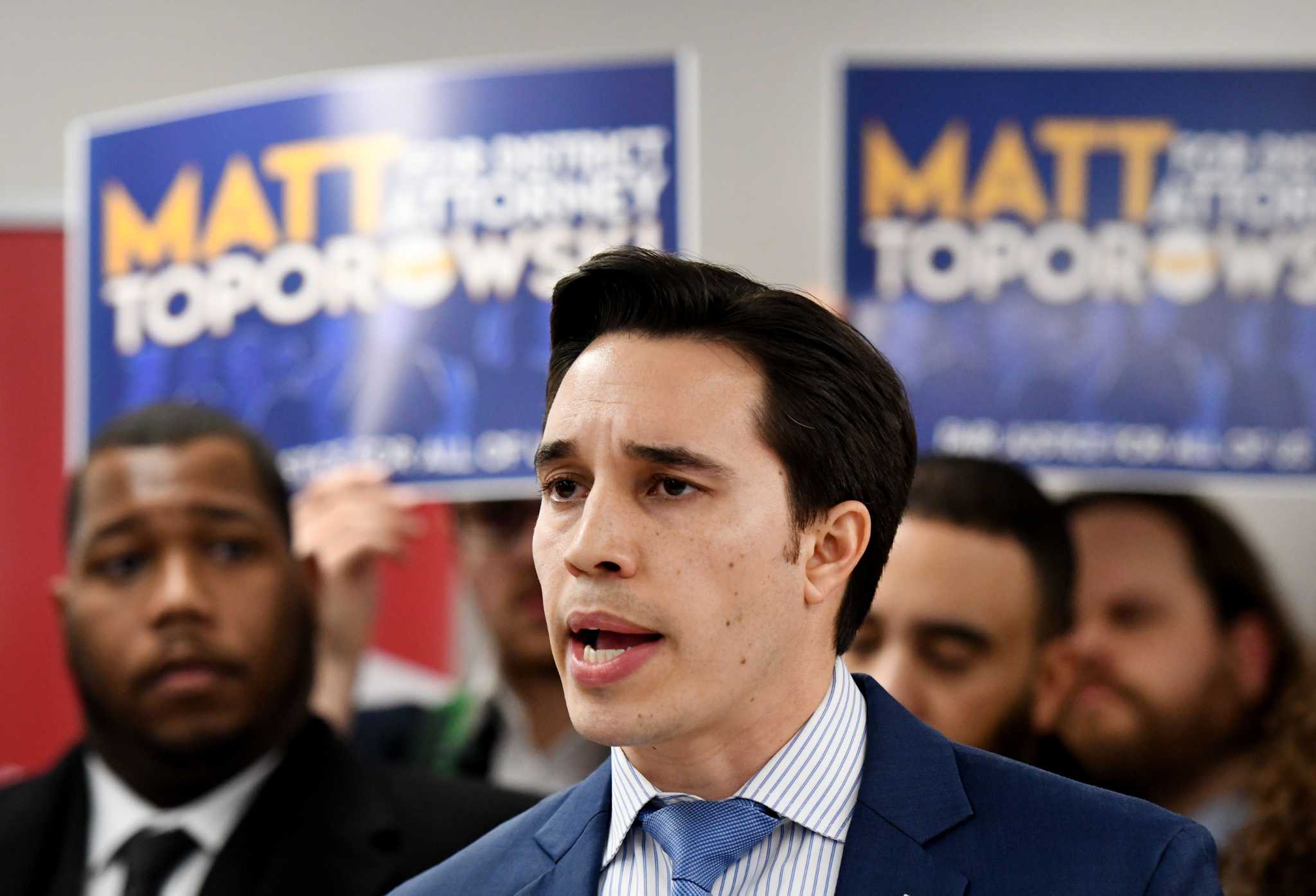 Toporowski asks for DA debate against Soares