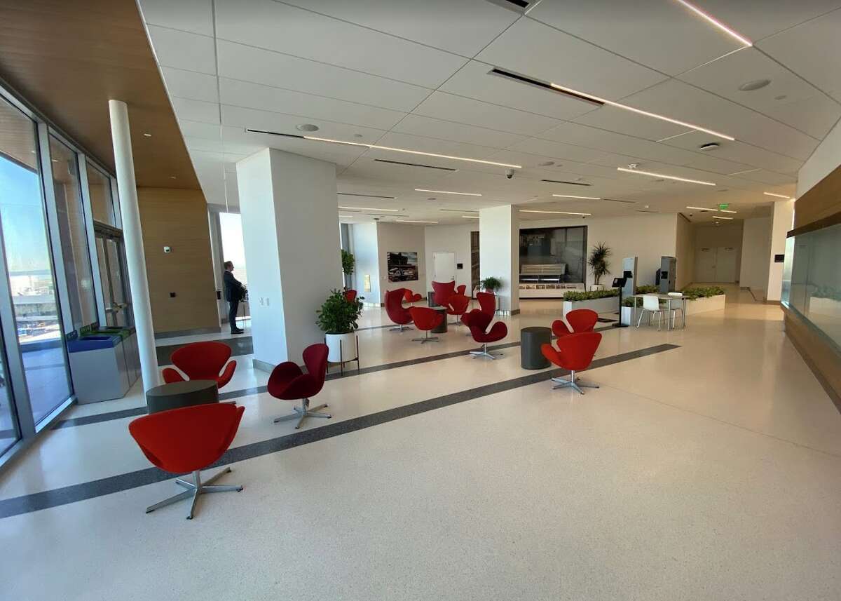 First look at SFO's spectacular new outdoor observation deck - PHOTOS