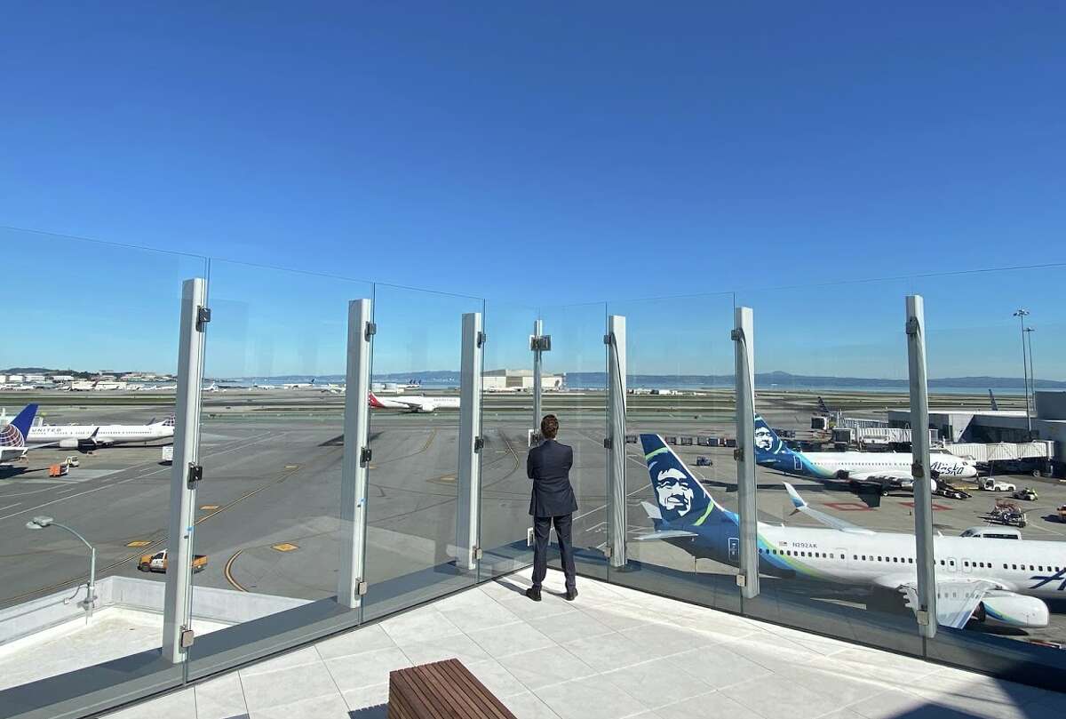 First look at SFO's spectacular new outdoor observation deck - PHOTOS