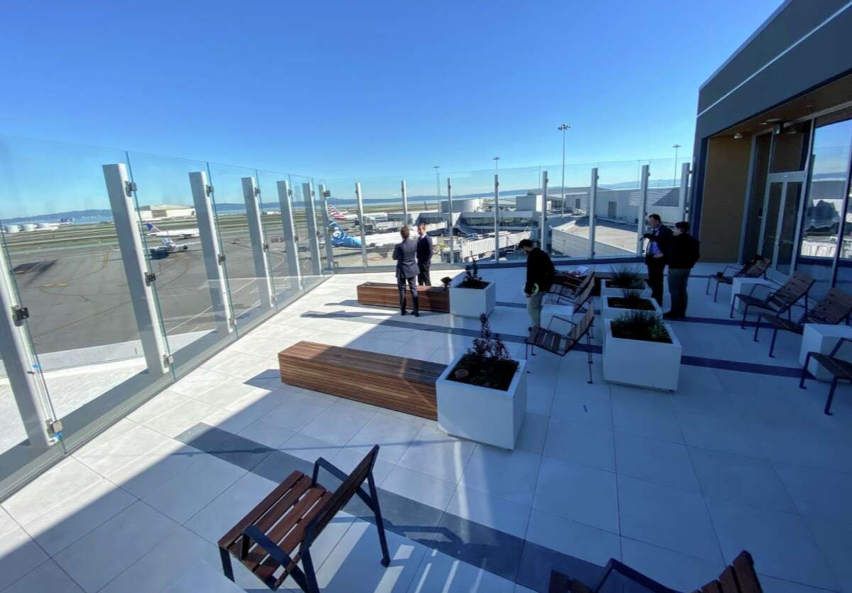 First look at SFO's spectacular new outdoor observation deck - PHOTOS