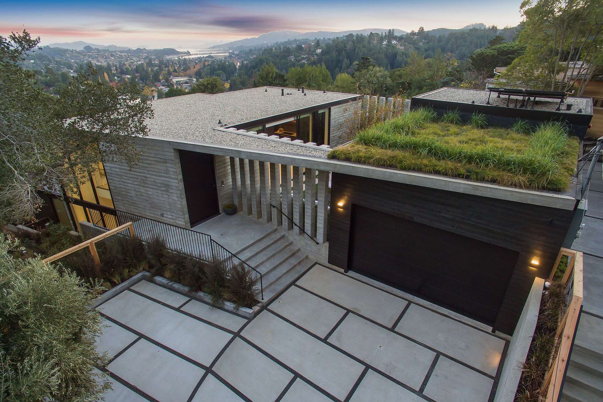 'They control every aspect of building': Famous SF architect builds $7M ...