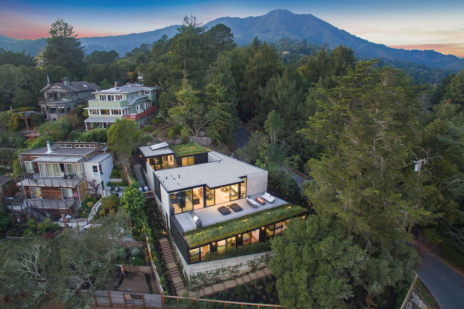 'They control every aspect of building': Famous SF architect builds $7M ...