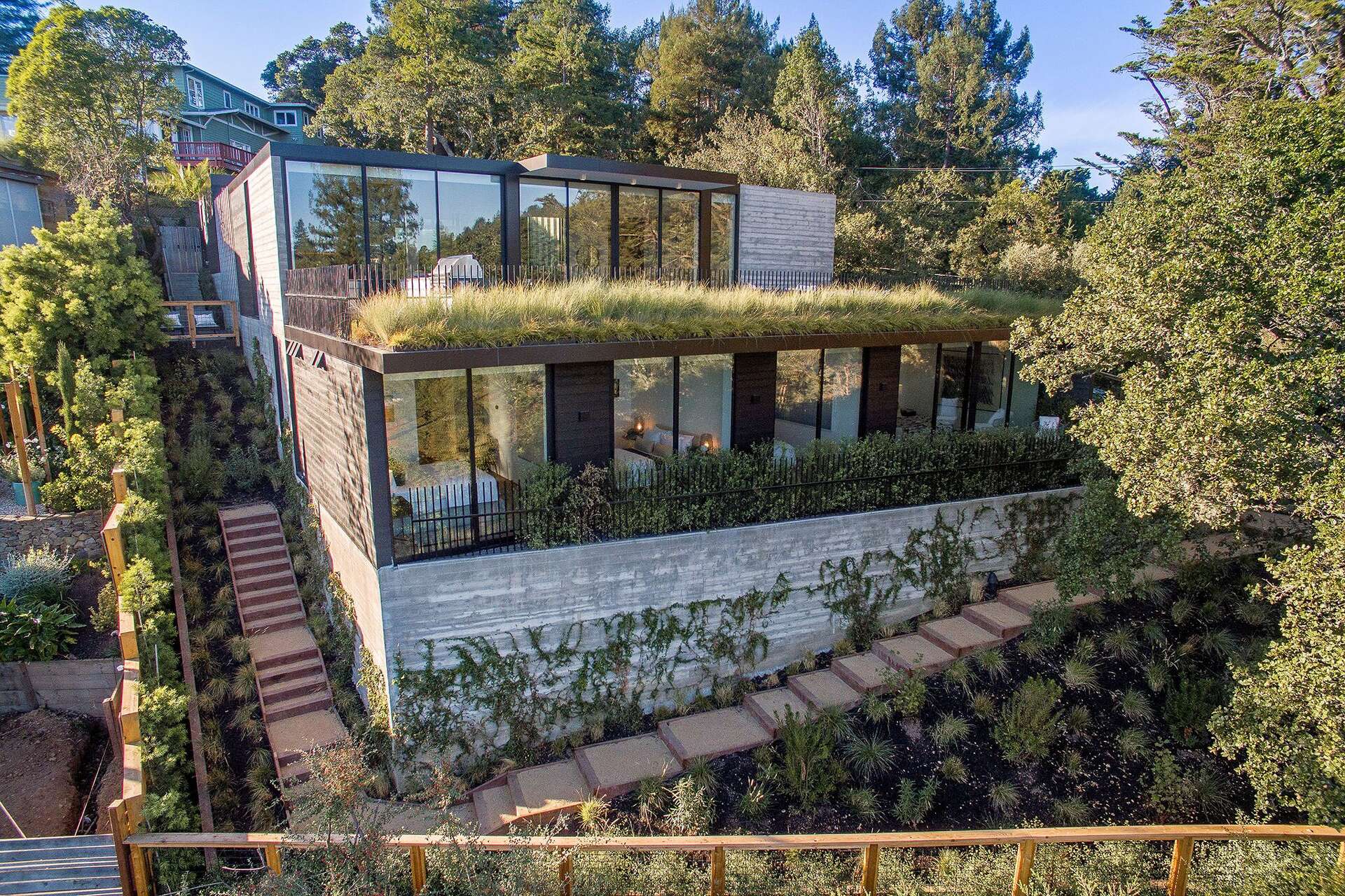 'They control every aspect of building': Famous SF architect builds $7M ...