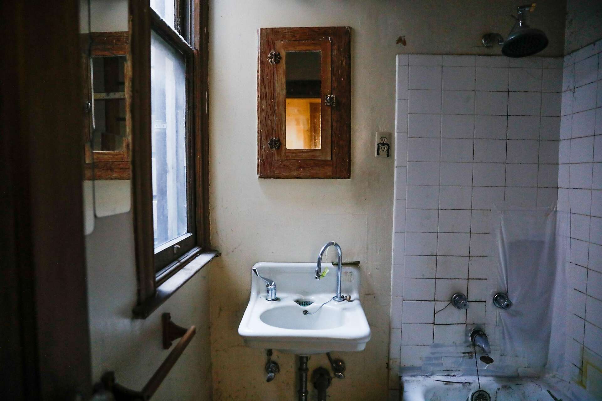 Inside the Pink Painted Lady — the $3.5 million ‘fixer-upper’