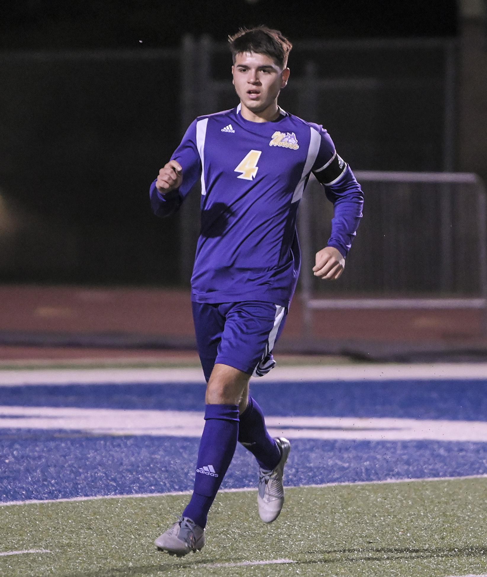 Rios aims to represent Laredo