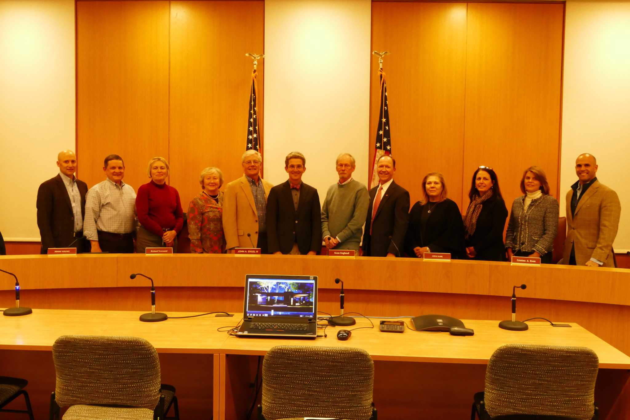 New Canaan: How does a referendum work?