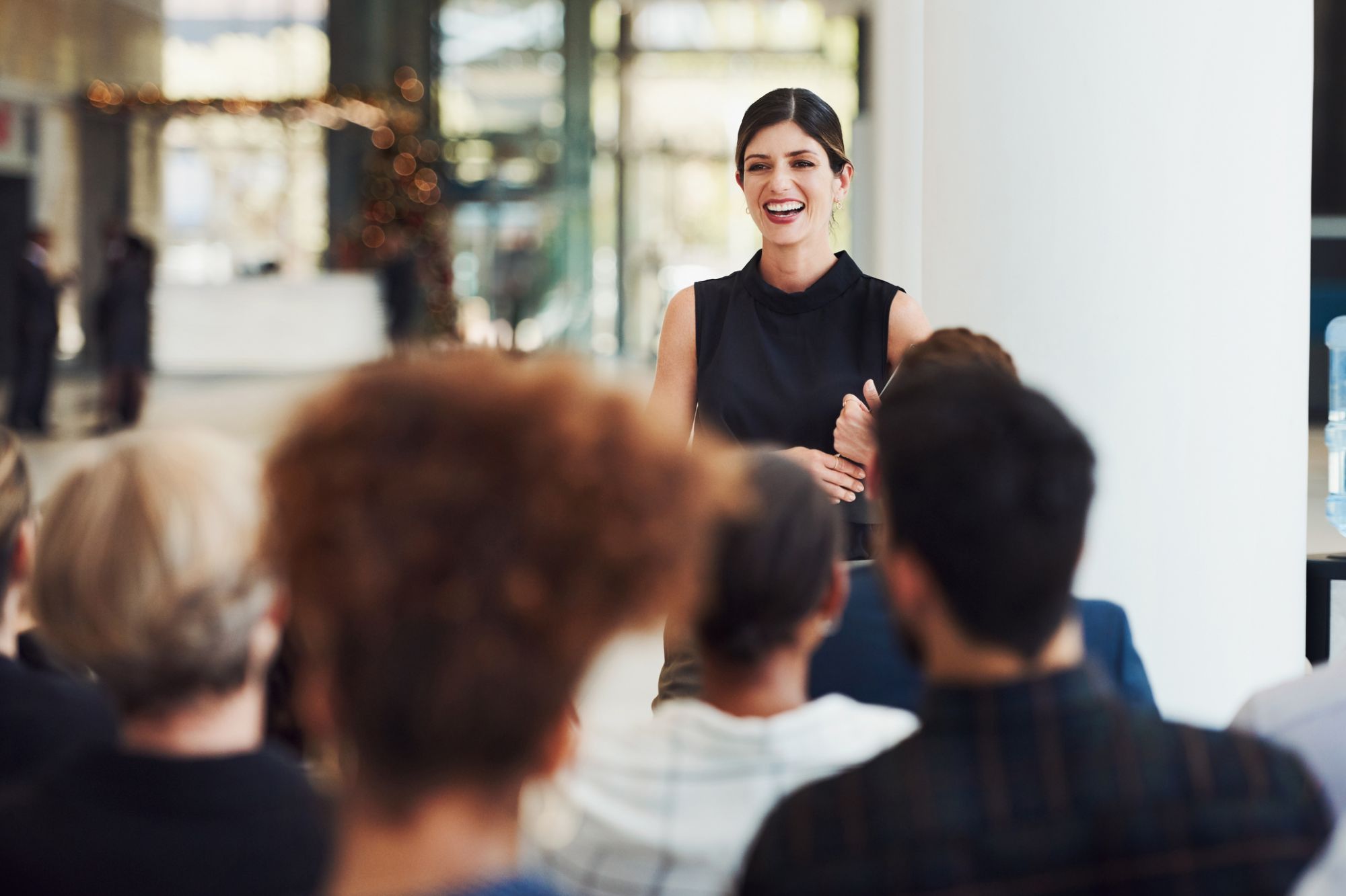 How to Dazzle Your Audience in the First 7 Seconds of Your Speech