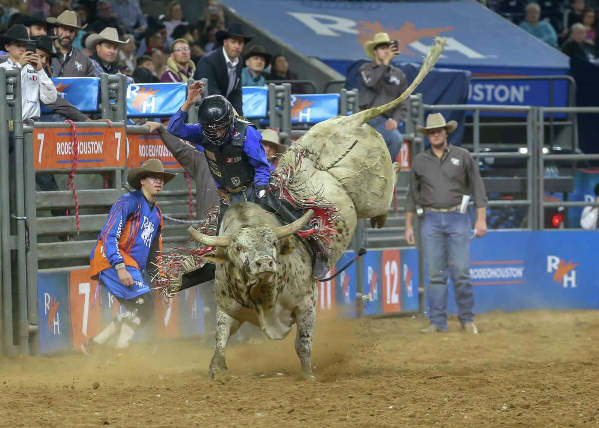 Will bull rider Sage Kimzey steal the show at RodeoHouston?