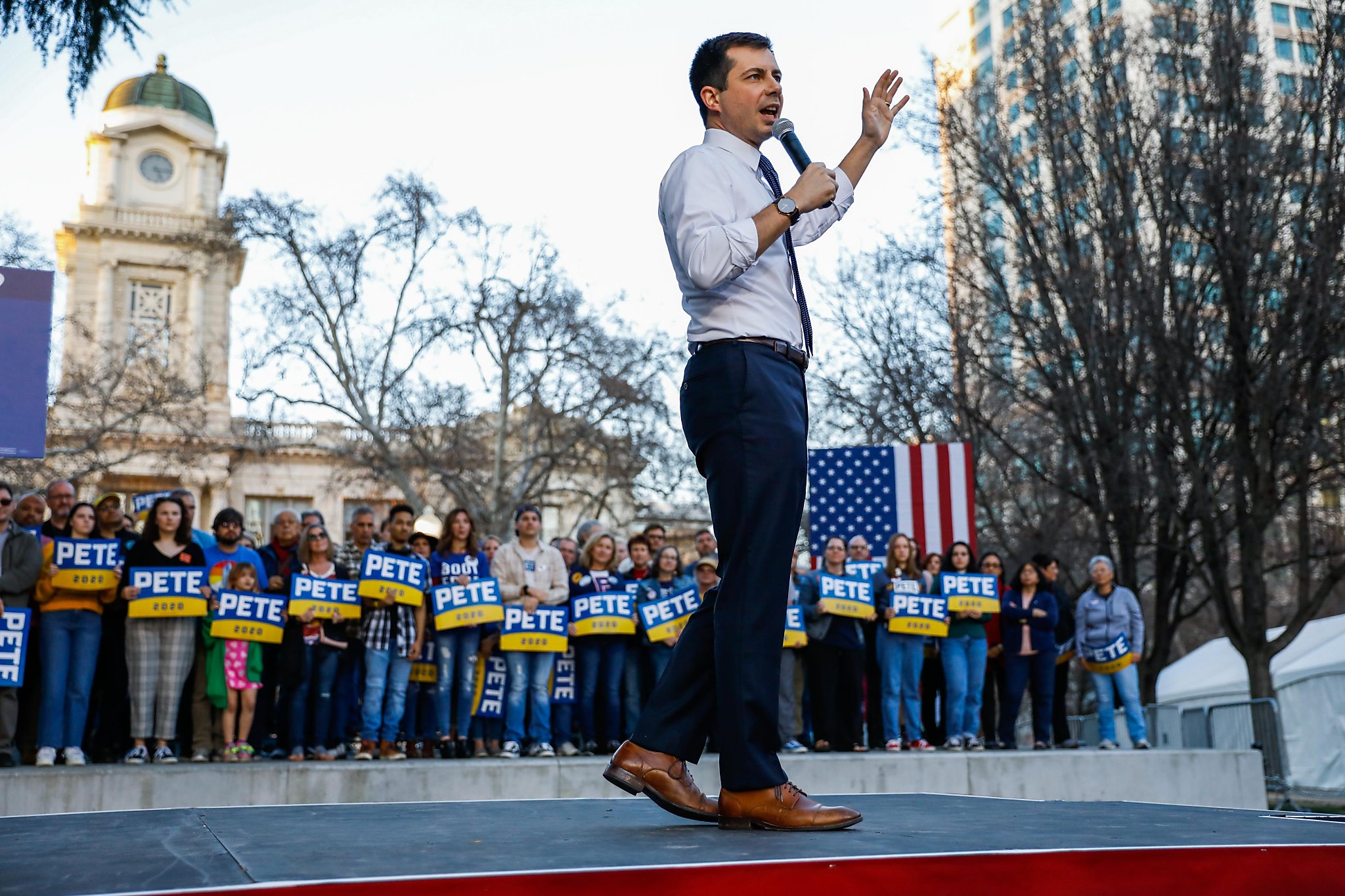 Pete Buttigieg finds enthusiasm, skepticism in California campaign swing