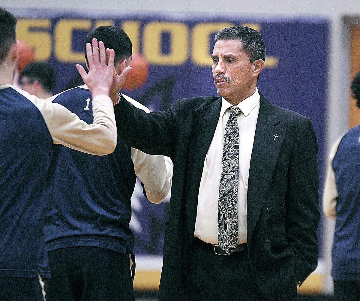 A collection of memories: Laredo basketball coaches share some of their ...