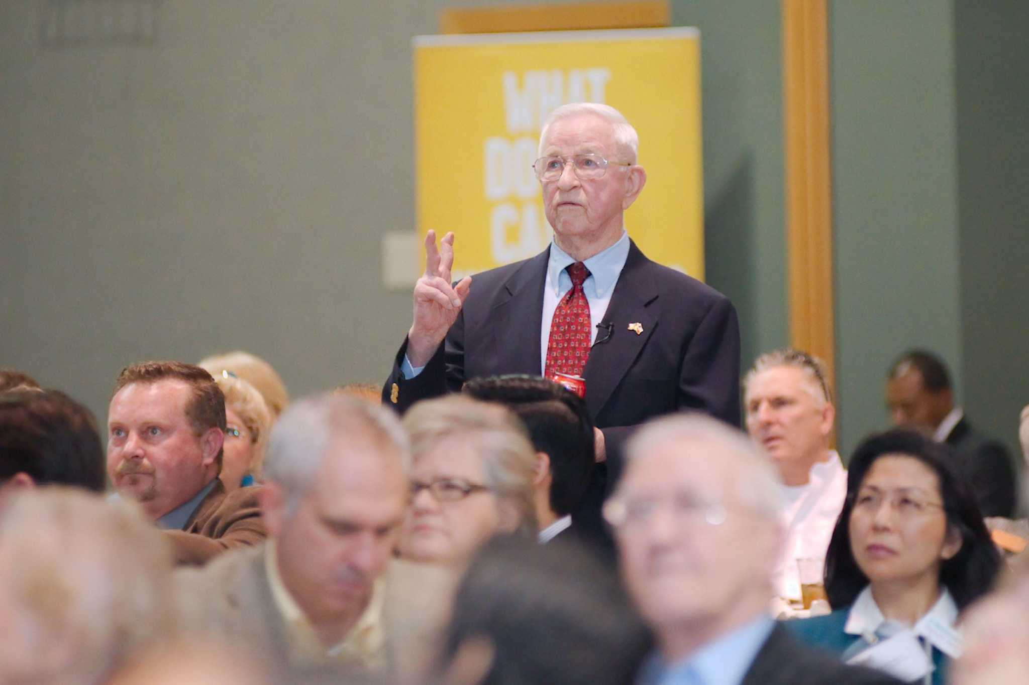 Should Pearland mayor post be subject to term limits?