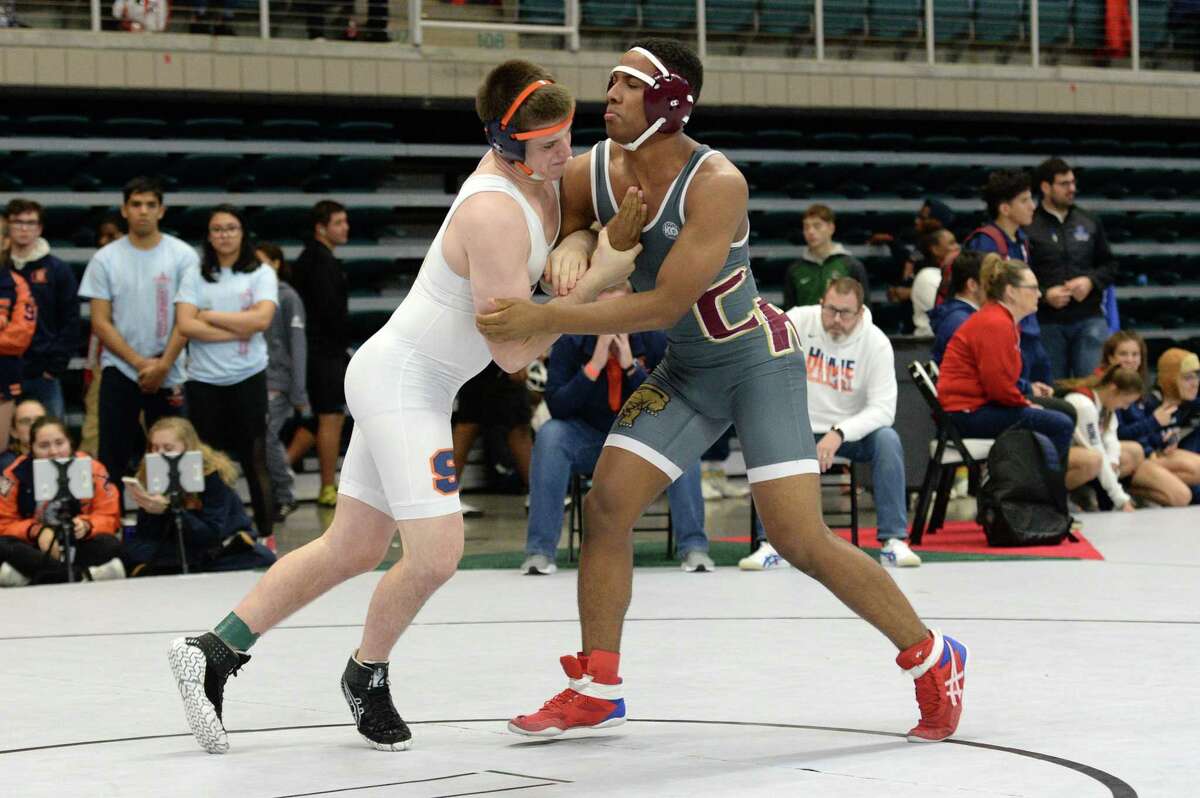 Katy ISD thrives at wrestling regional