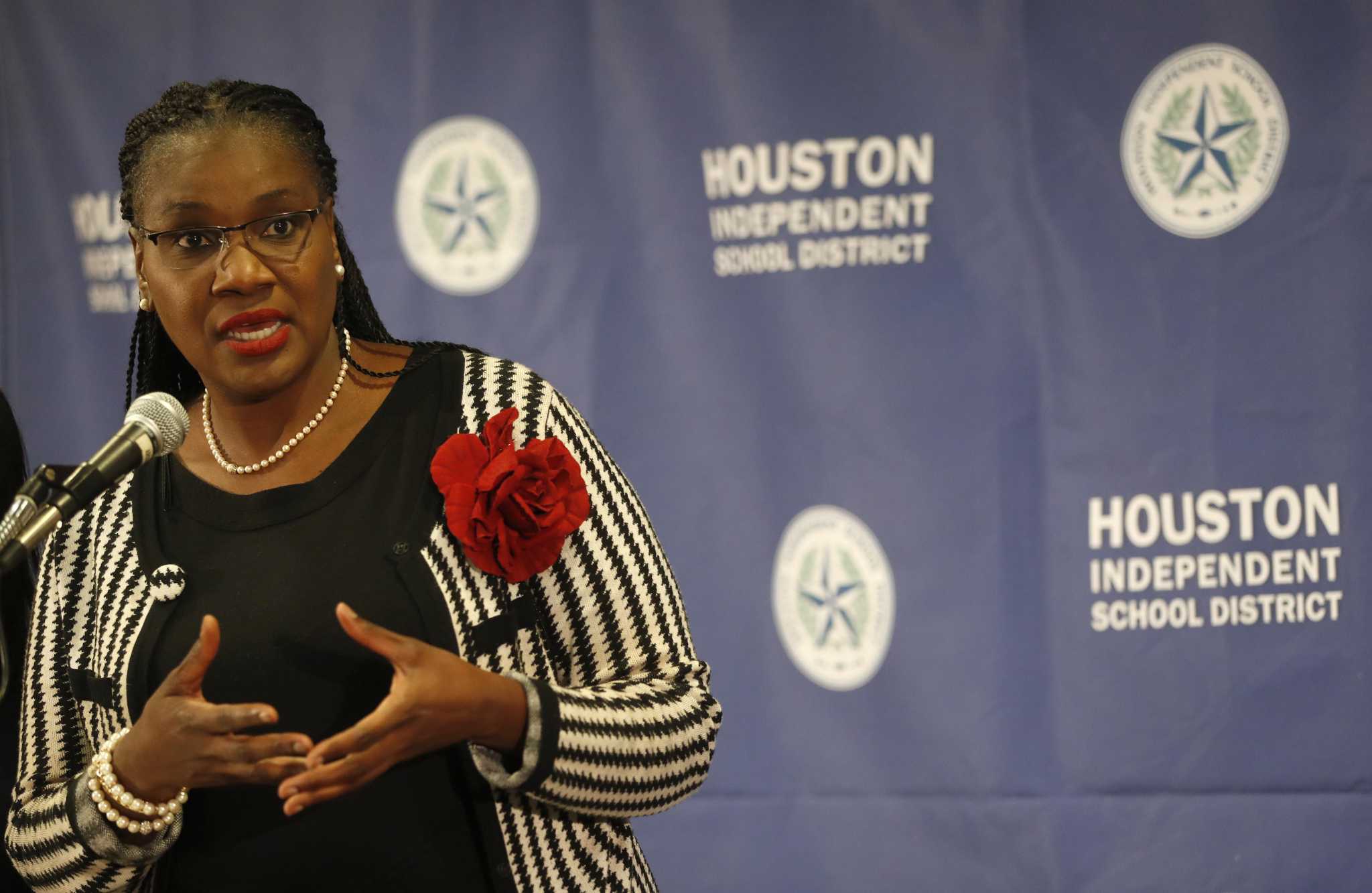 Houston ISD trustees troubled it took police a year to arrest teachers ...