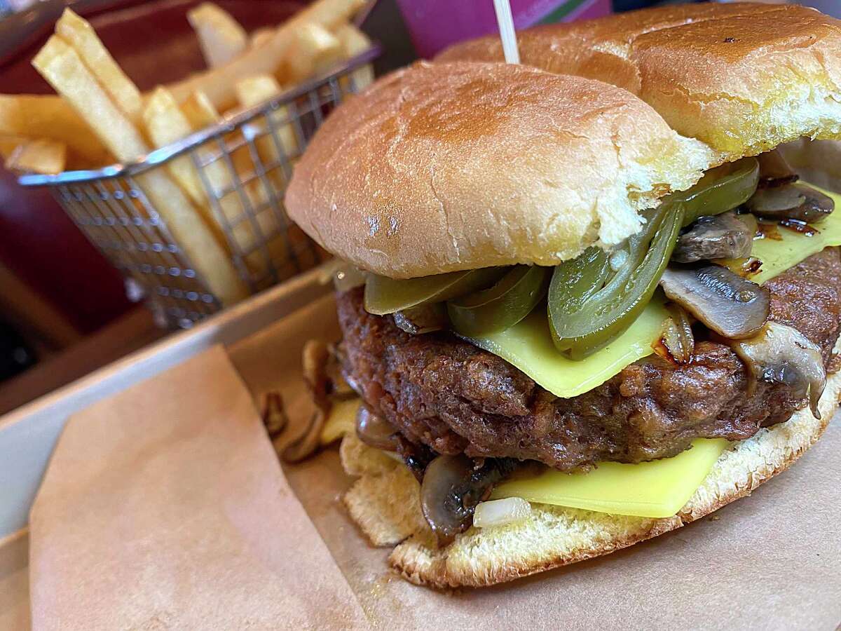 Review: New Marla Restaurant shines tiny light on vegan, Tex-Mex ...