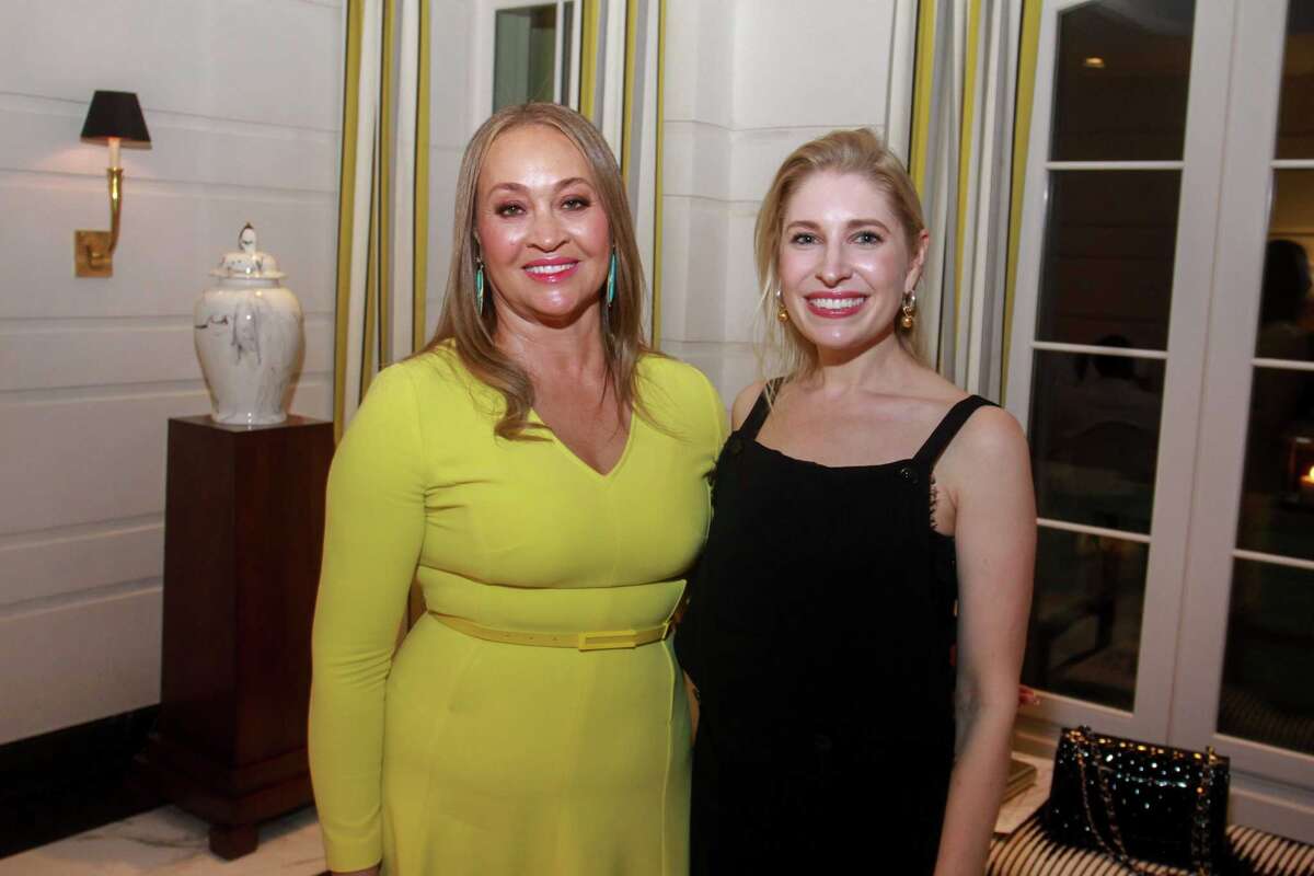 'Best Dressed' Hall of Fame honoree Greggory Burk hosts 'girls night in ...