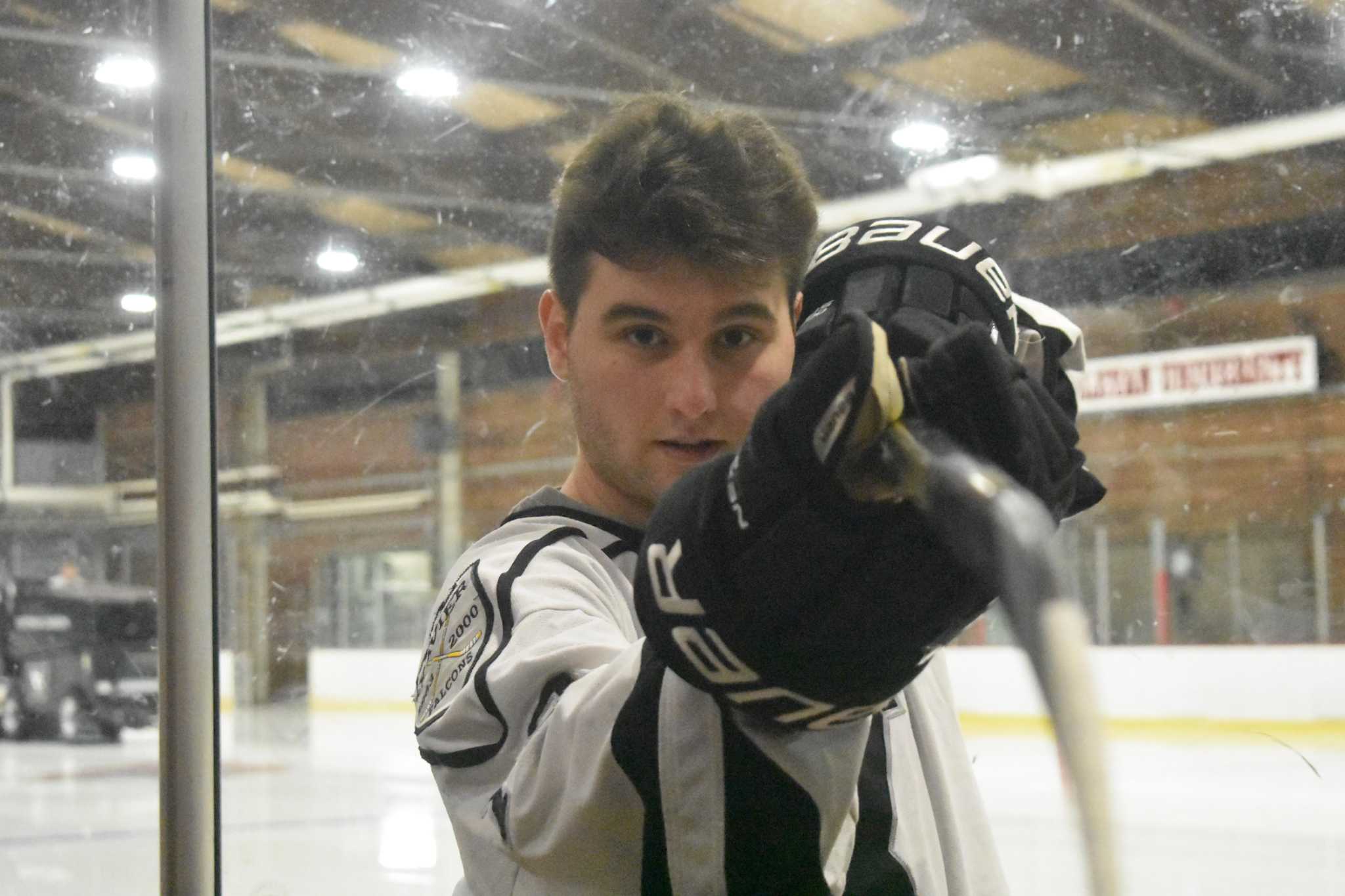 Back at Xavier, Hotchkiss optimistic for postseason after tough year