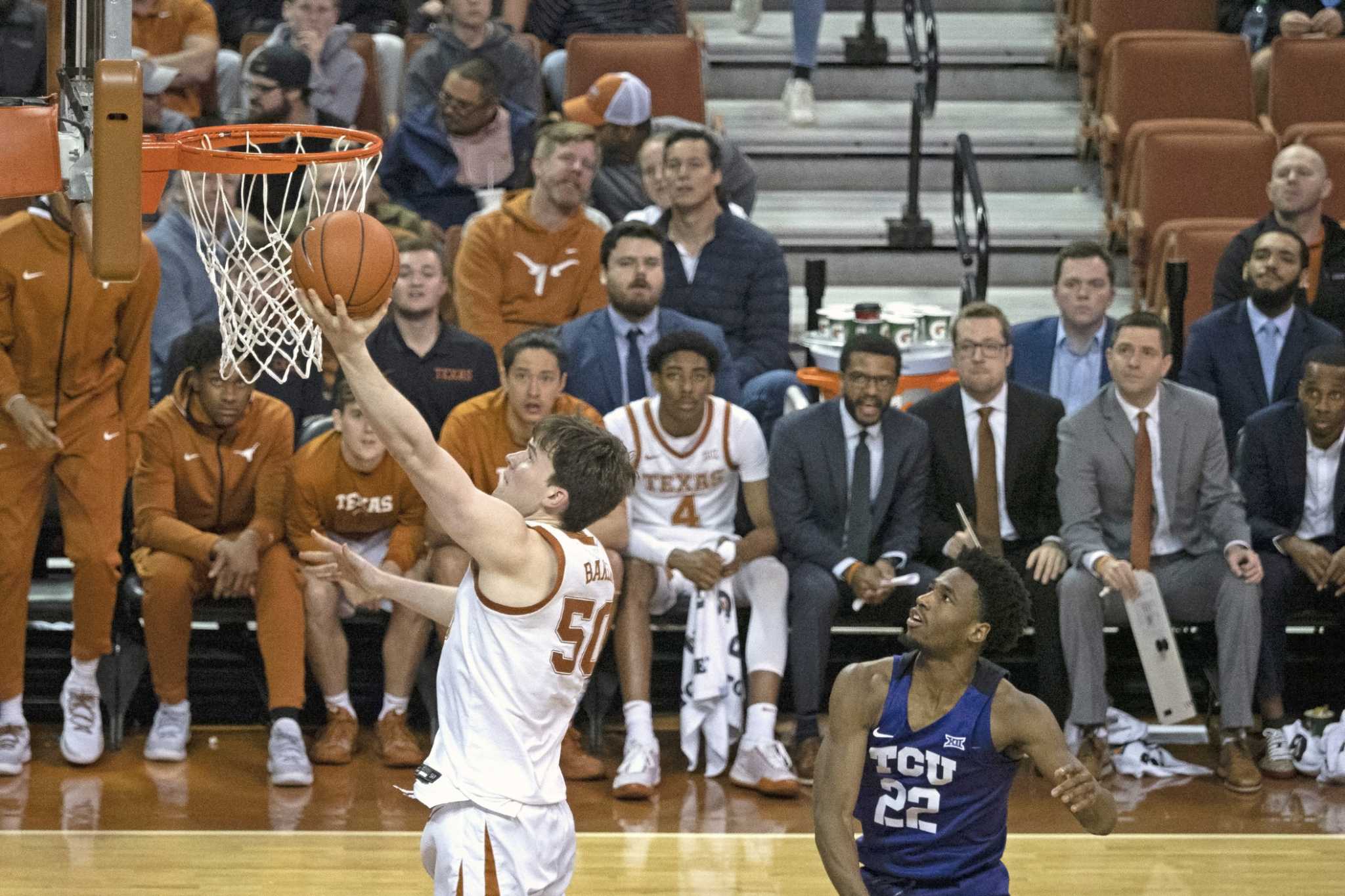 Former Westlake star C Will Baker to transfer from Texas