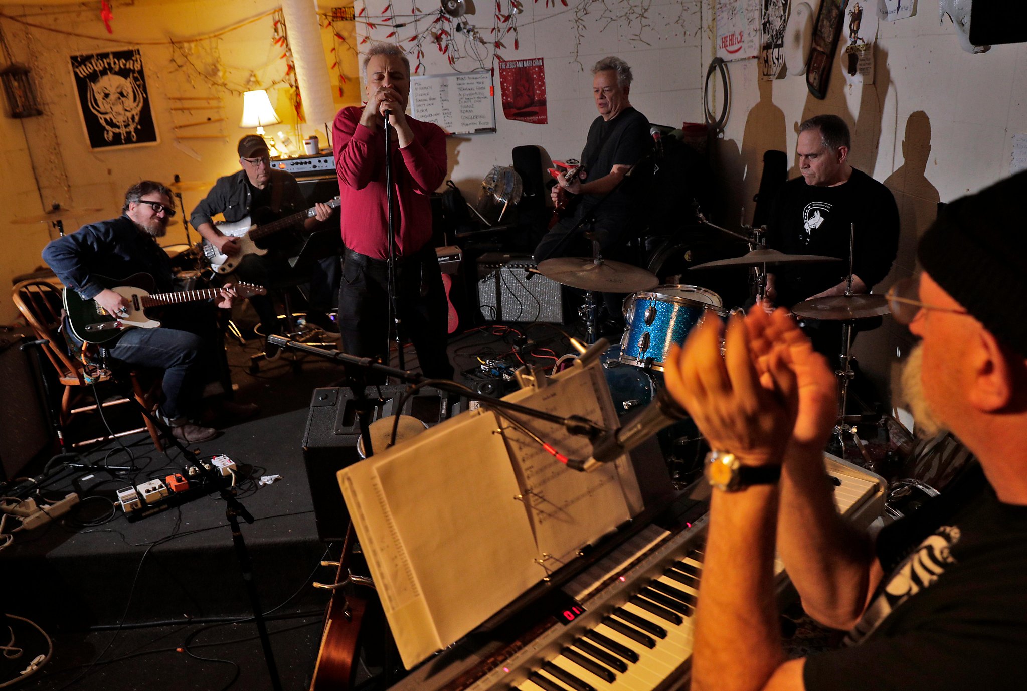 Musicians say AB5 strikes sour note with gig-driven profession