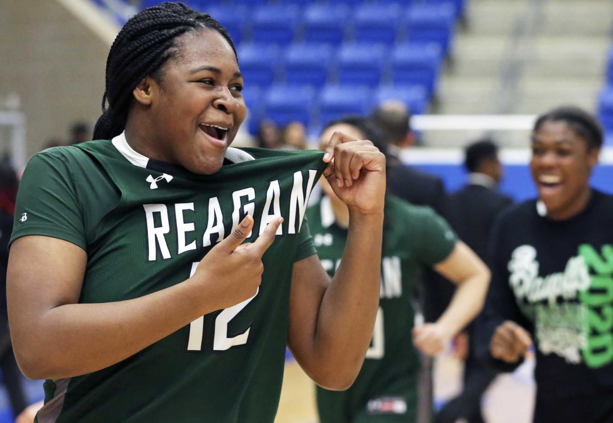 Reagan, Wagner advance to the third round