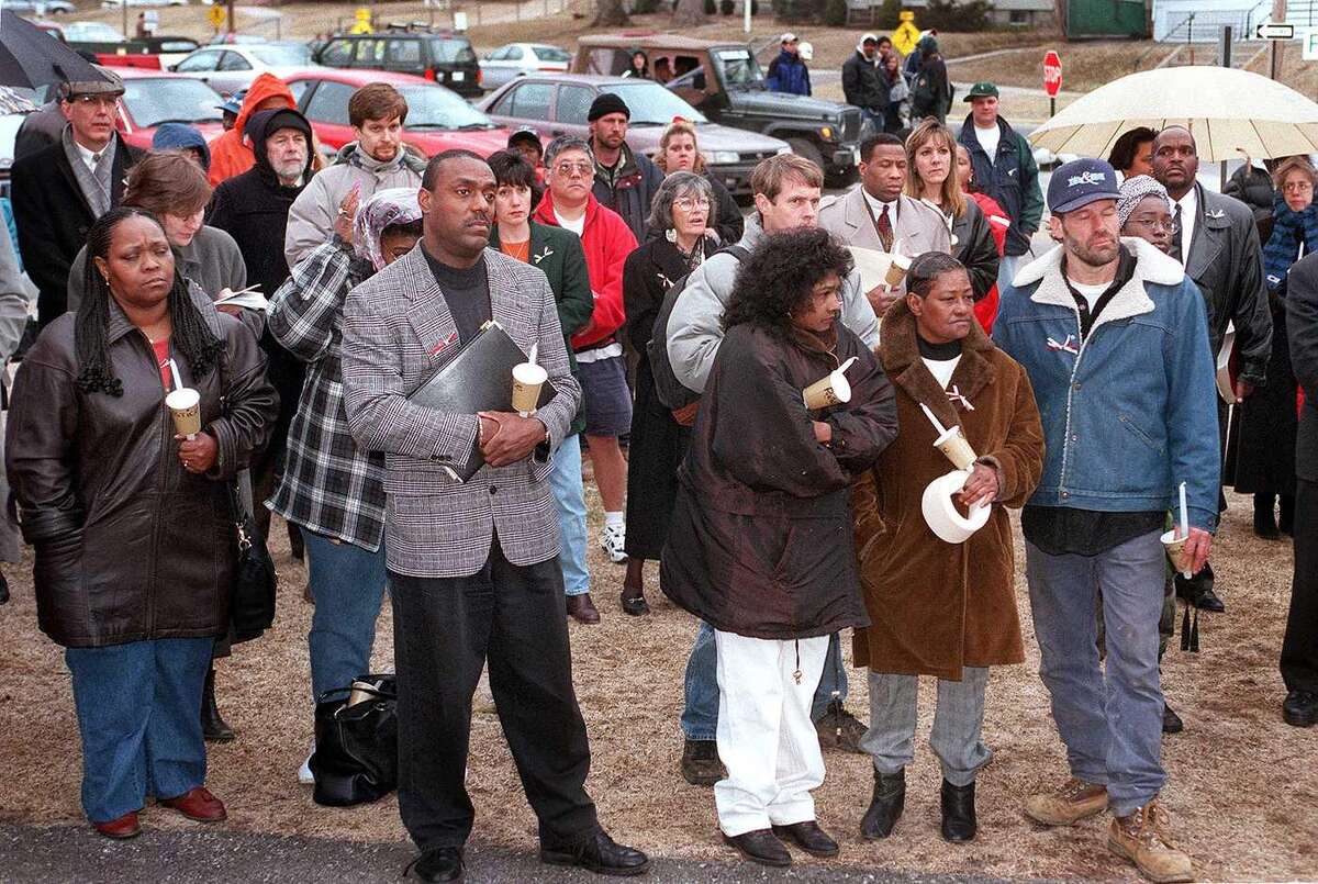 Brother of man fatally shot in 1998 says problem of police shootings ...