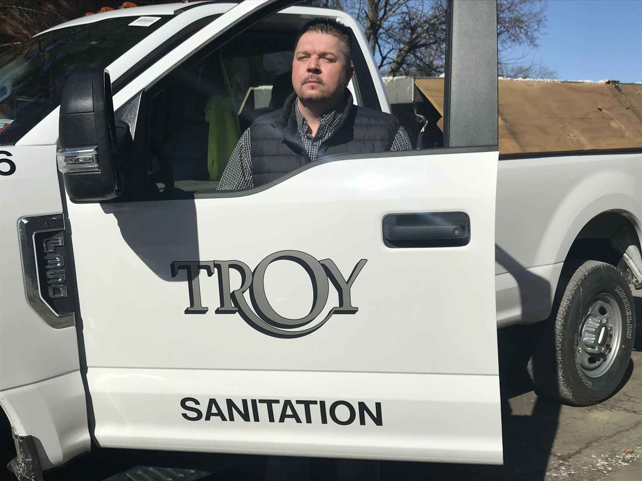 Thomas Abbott, Troy trash supervisor, acquitted of wallet theft