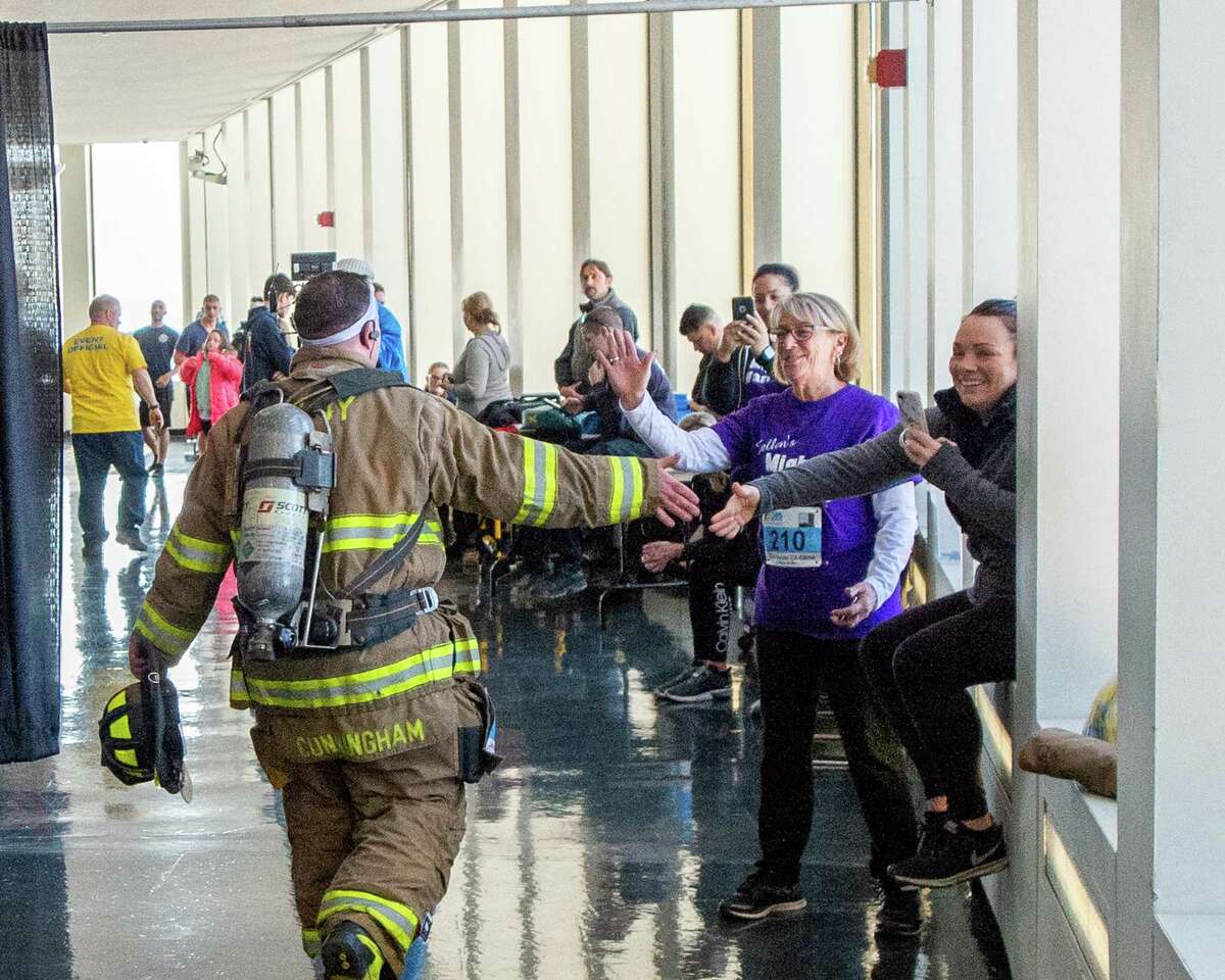 Photos: Stair climbing at Corning Tower