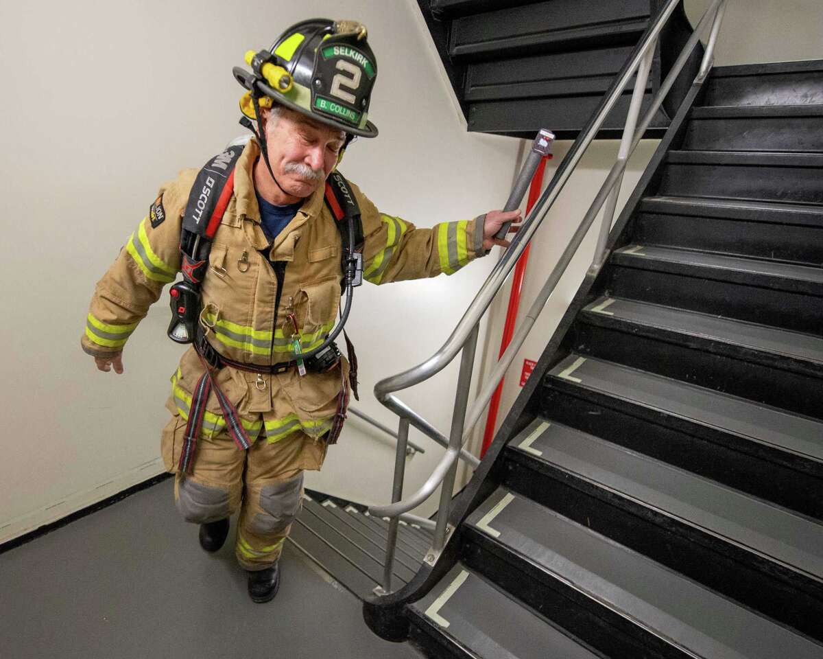 Photos: Stair climbing at Corning Tower