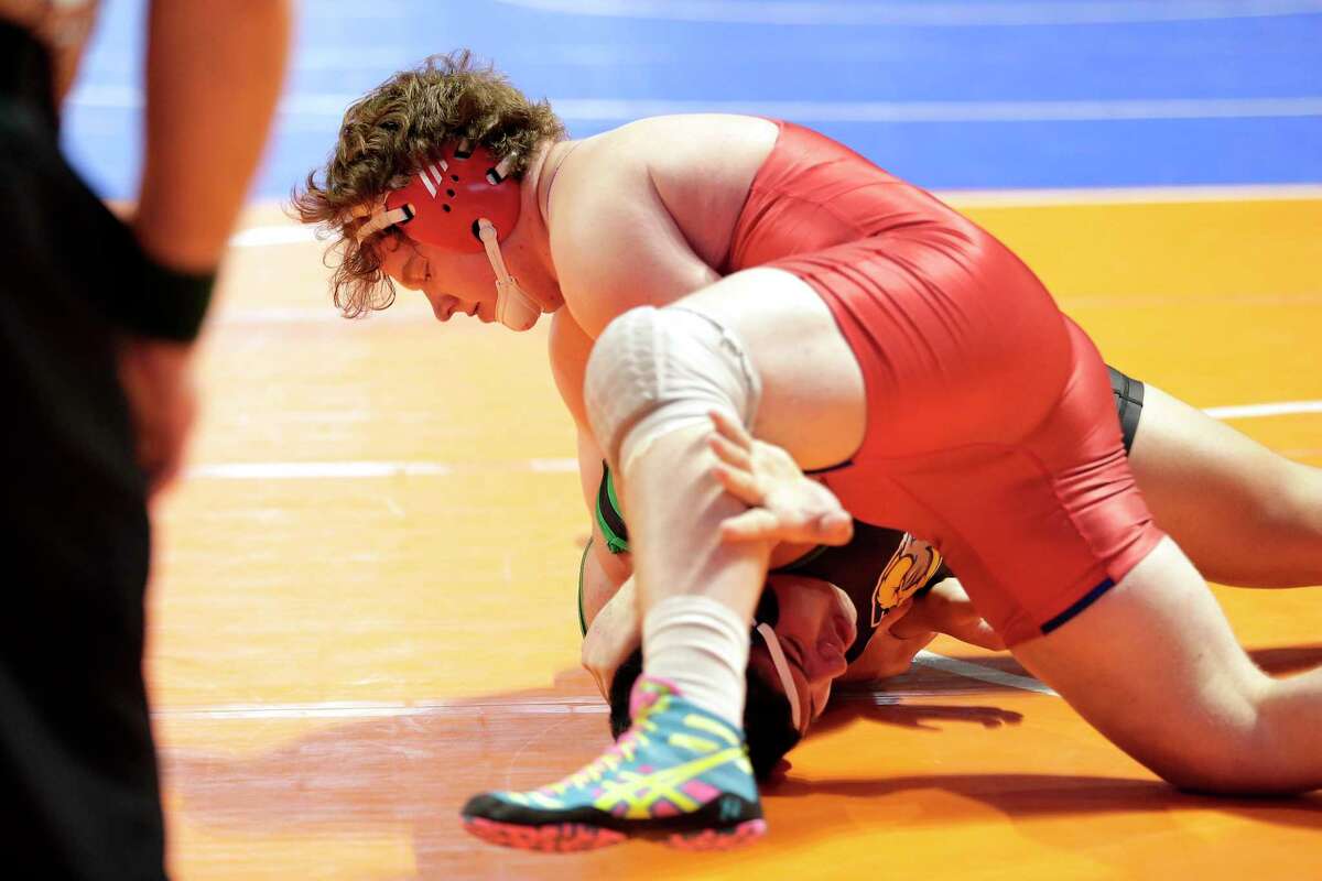 WRESTLING: Two College Park wrestlers claim state titles