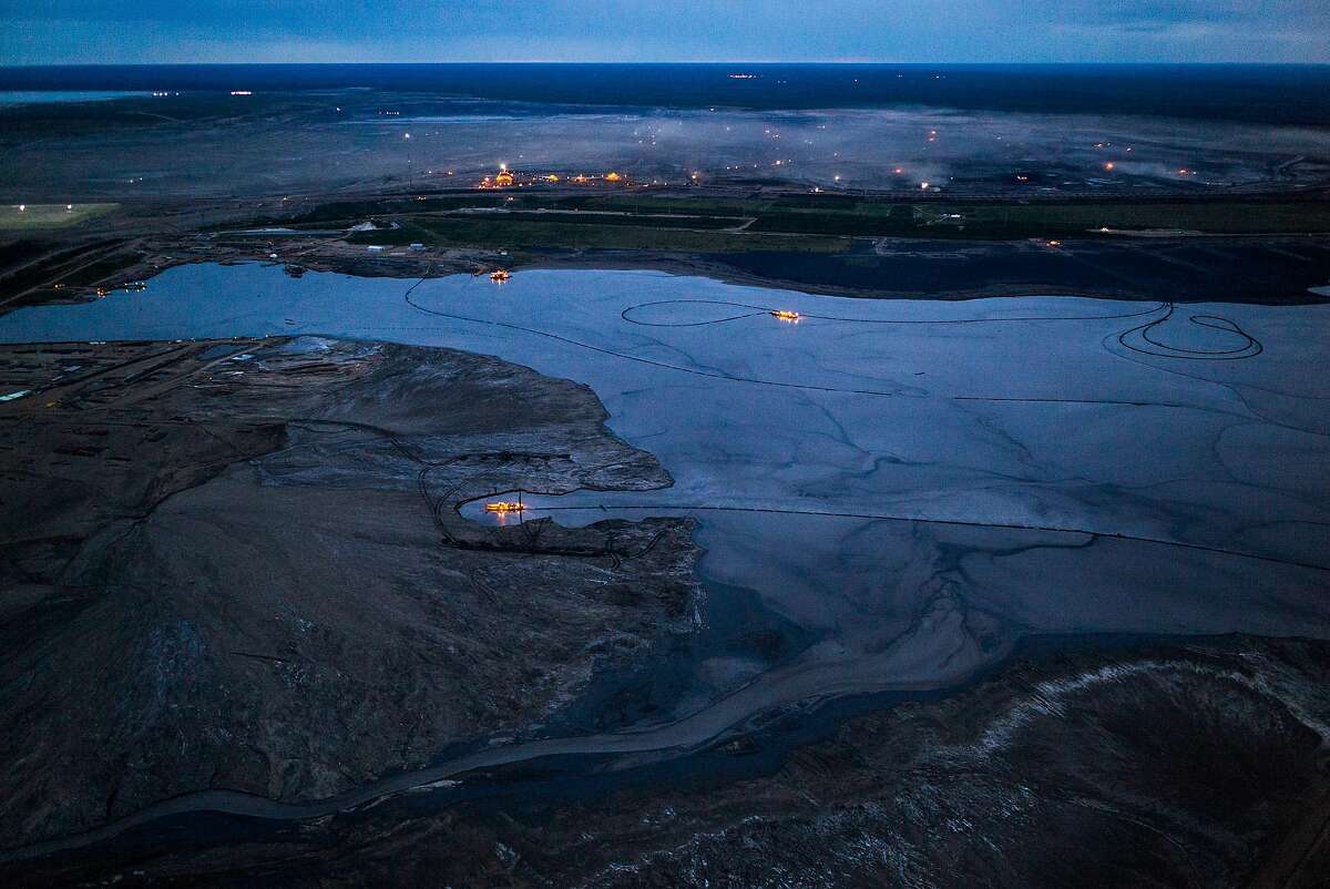 Exxon erases oil sands as reserves plummet