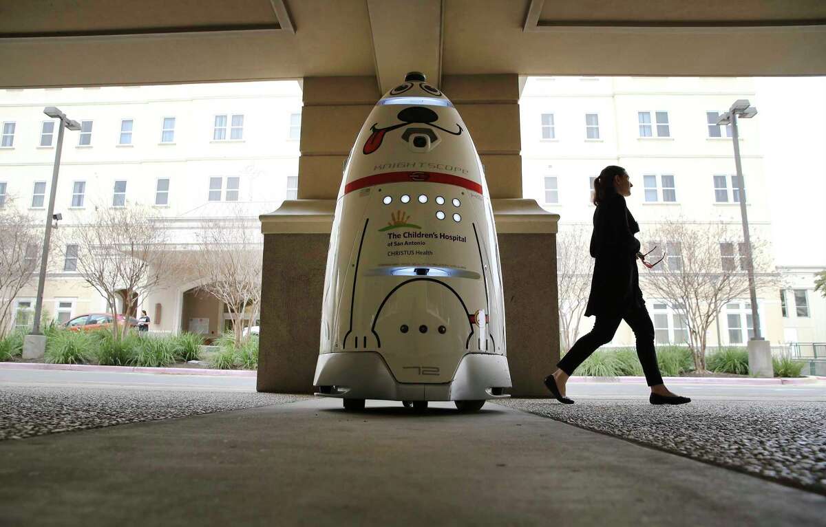 Crime-fighting robots serve as 'first line of defense' at Texas ...