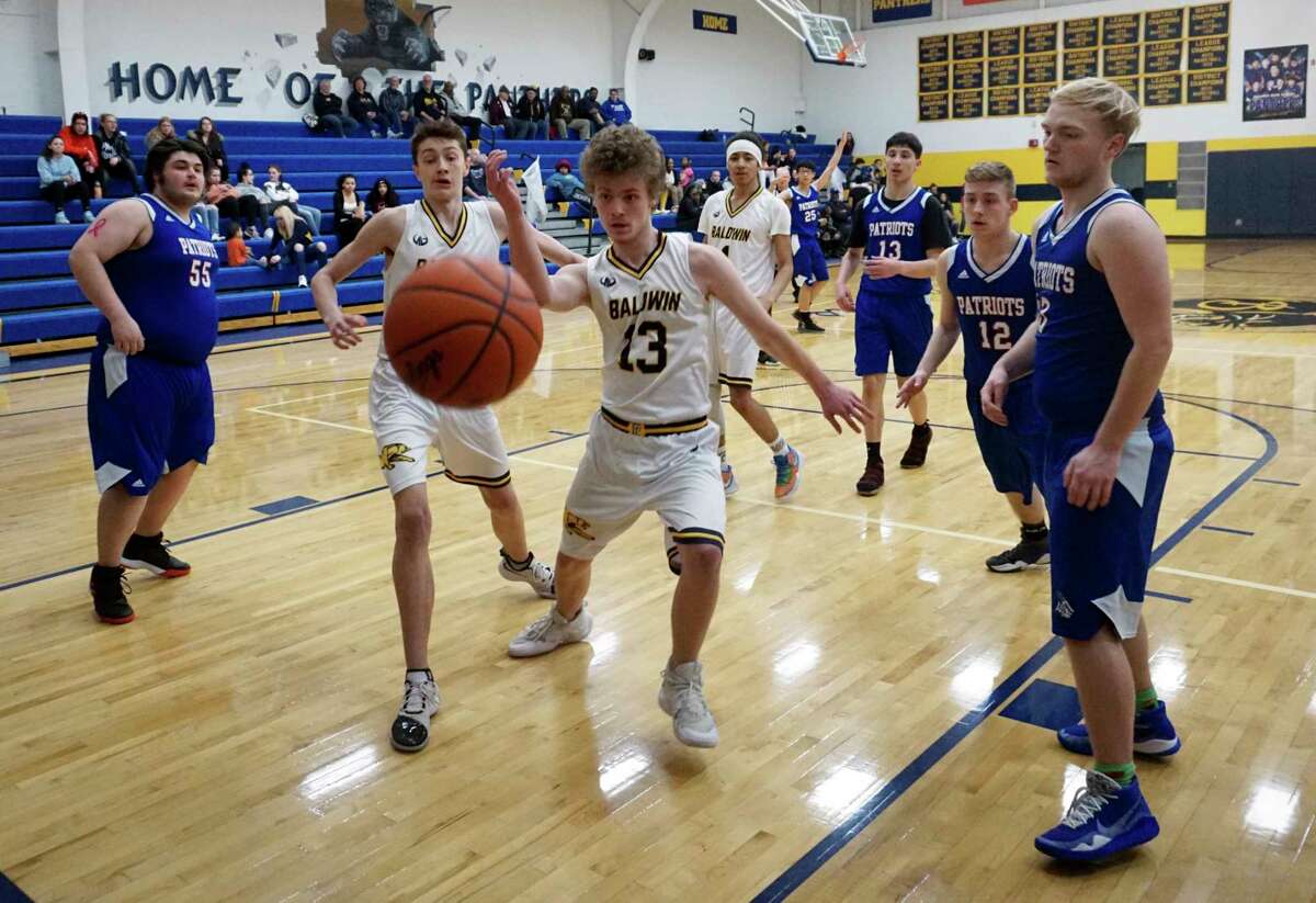 Up-tempo Baldwin boys press their way to 69-24 win over Charlton Heston ...